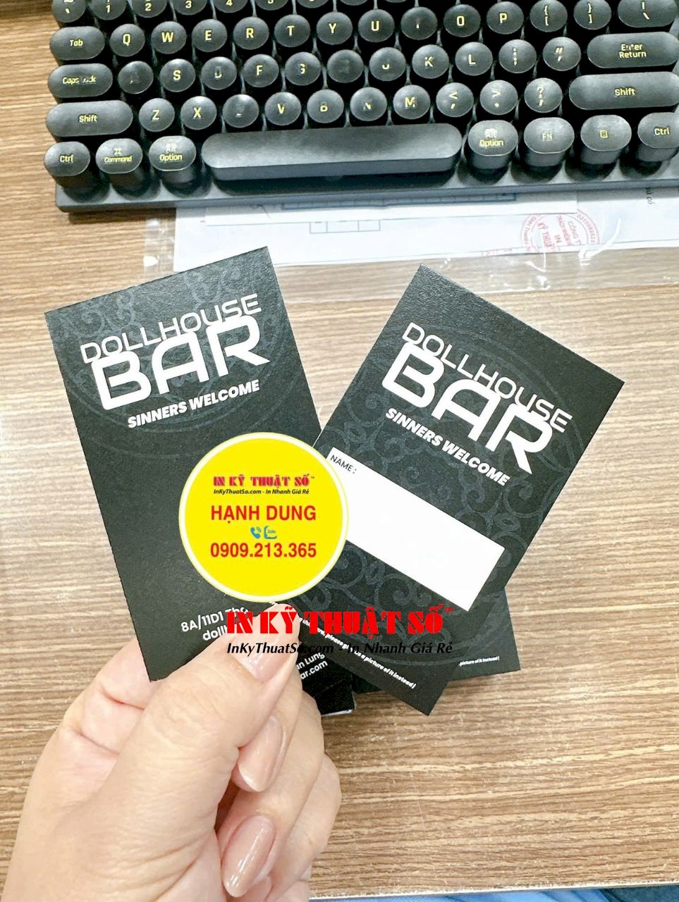 In thẻ hội viên quán Bar giấy mỹ thuật Econo 300gsm in 2 mặt - INKTS3194