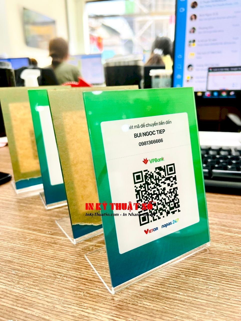 Đế mica quét mã QRcode, standee QR code thanh toán chuyển khoản ...