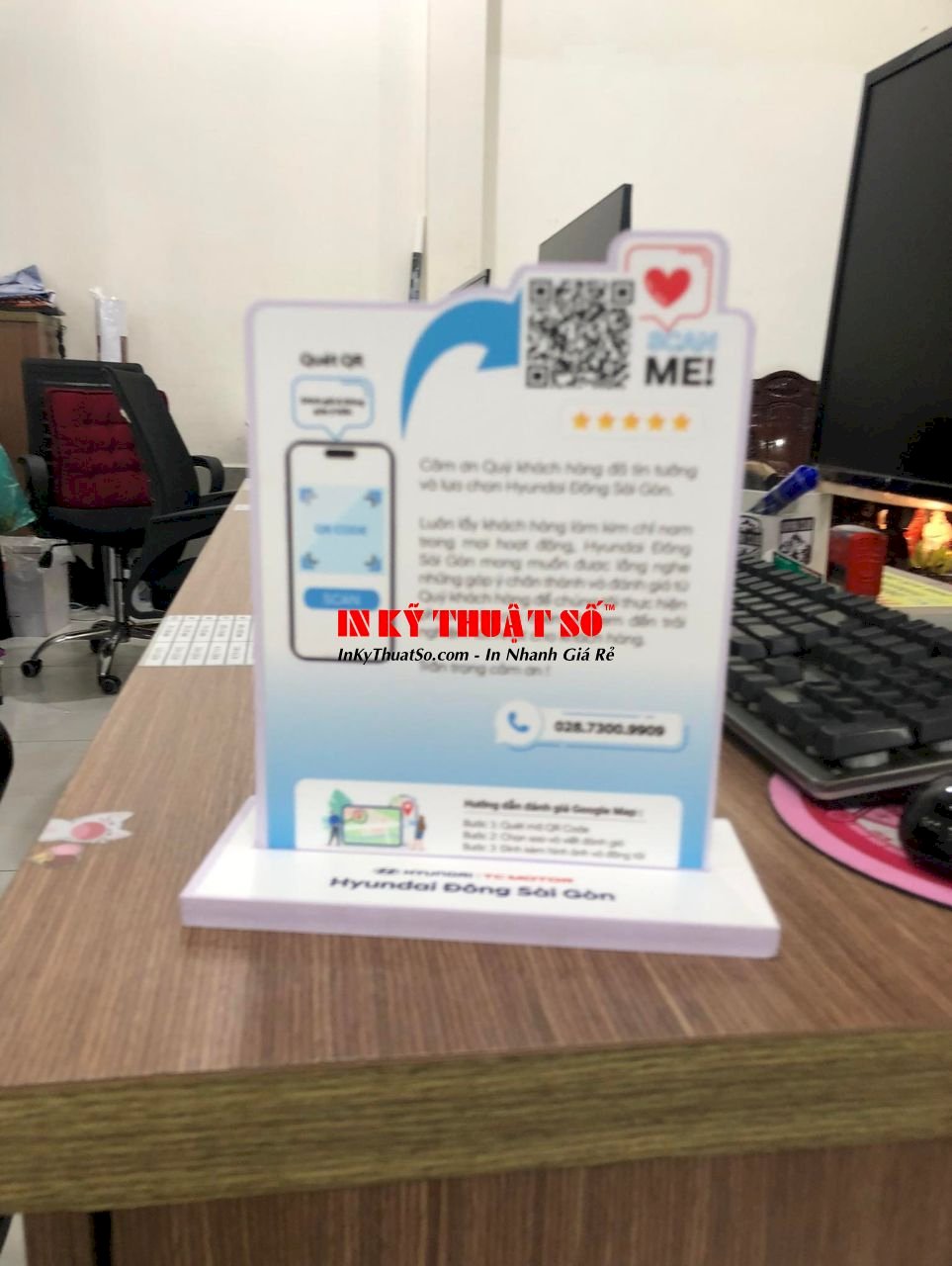 Standee để bàn A5 in mã QR Code Scan Me - INKTS265