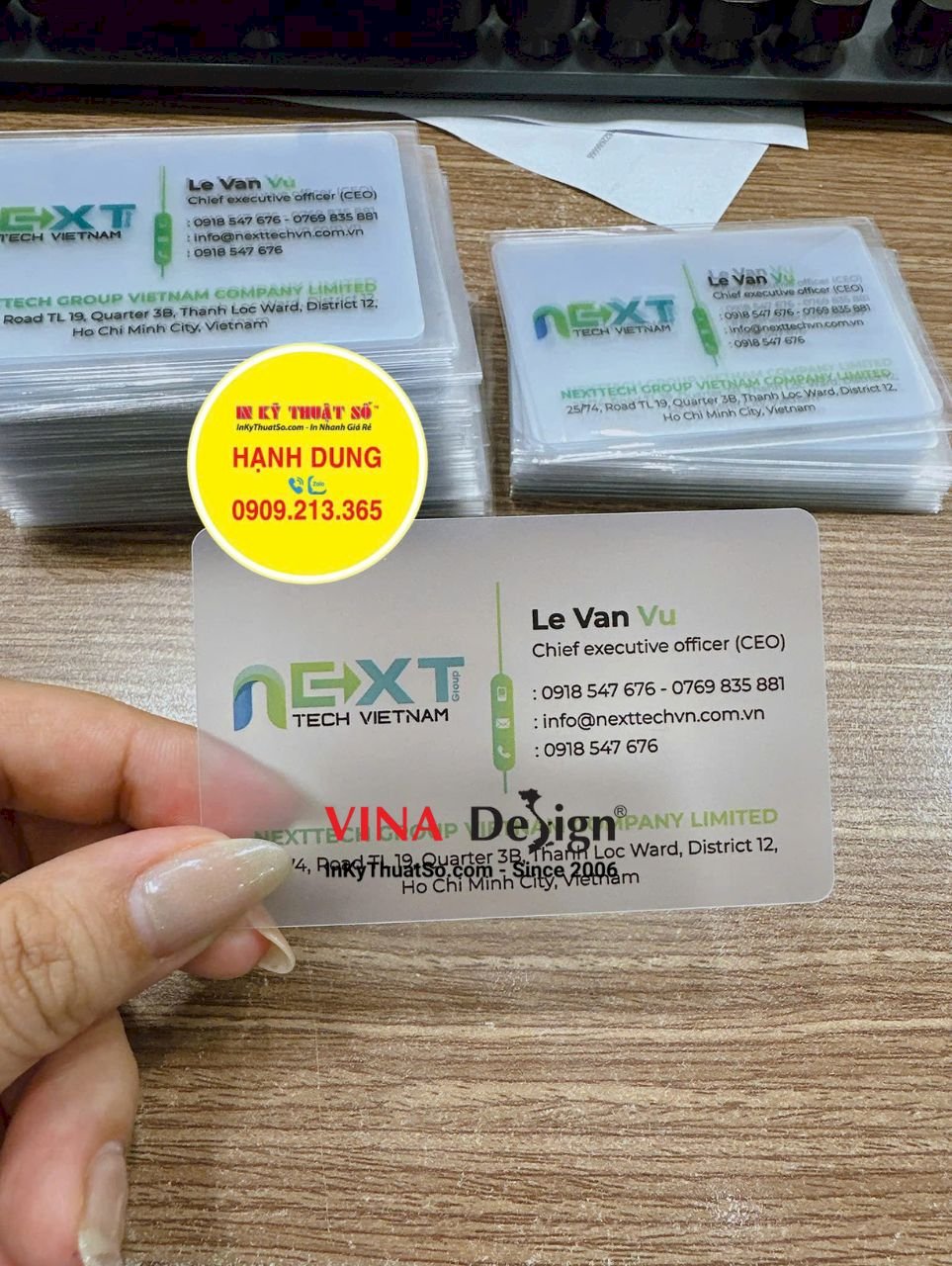 In name card nhựa trong mờ sần chức danh Chief executive officer (CEO ...