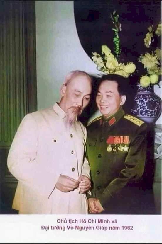 101 Hình ảnh Bác Hồ và Đại tướng Võ Nguyên Giáp, tải miễn phí